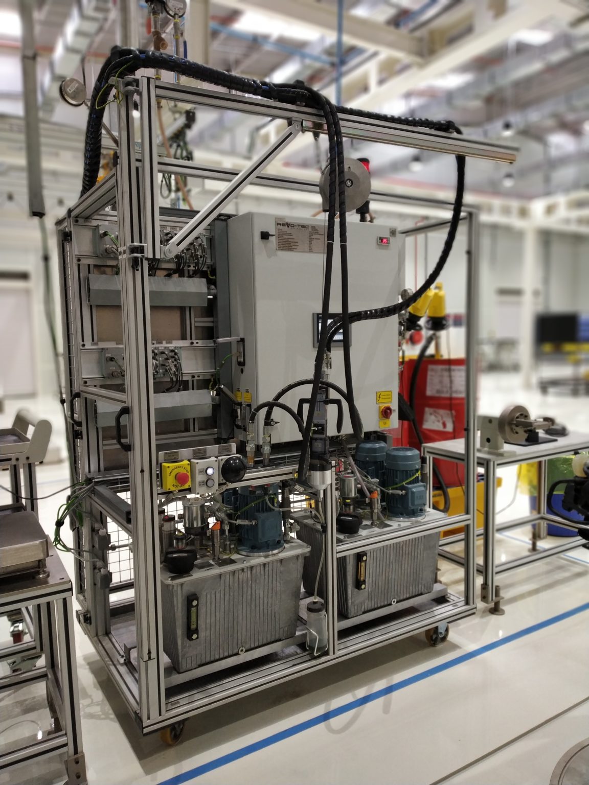 Digitising the manual assembly of engines - Jendamark